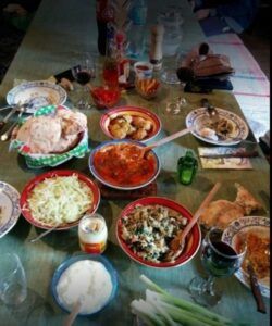 Srpski slavski ručak: Srce tradicije - S&S Čuvari tradicije